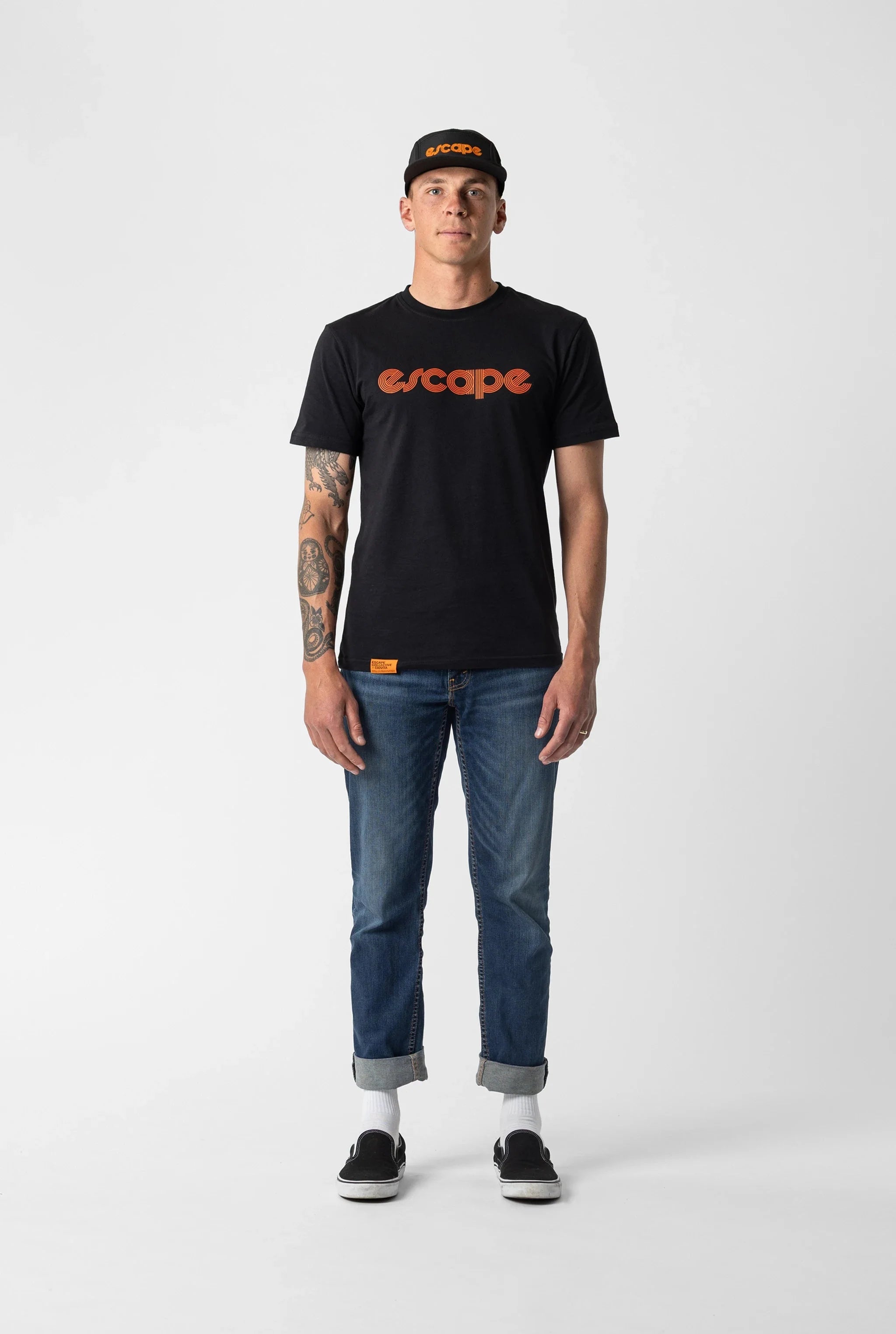 Unisex Escape Collective T Shirt (Logo) – Ciovita Australia